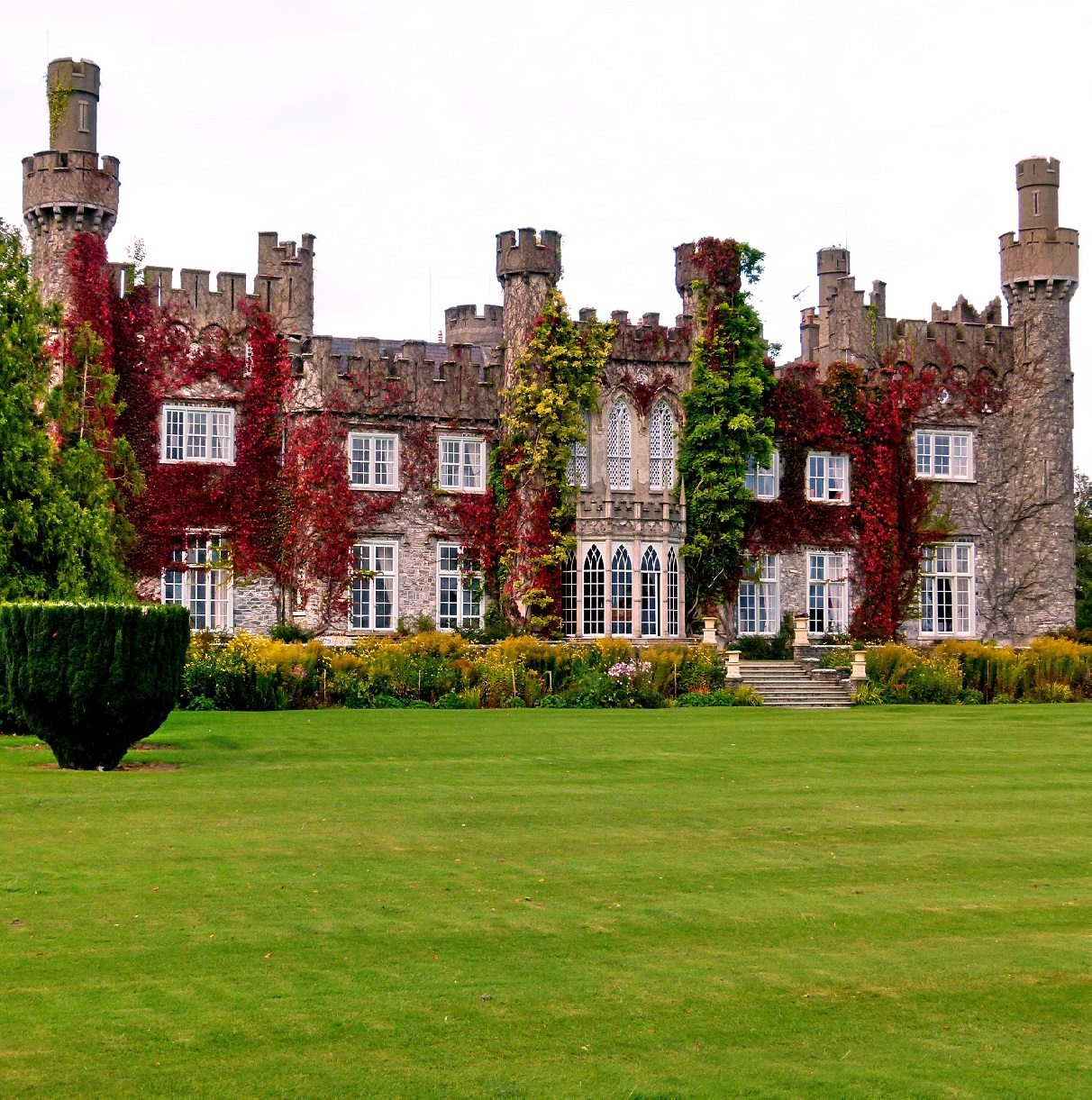 Elegant Ireland: Private castles, manor houses and contemporary villas
